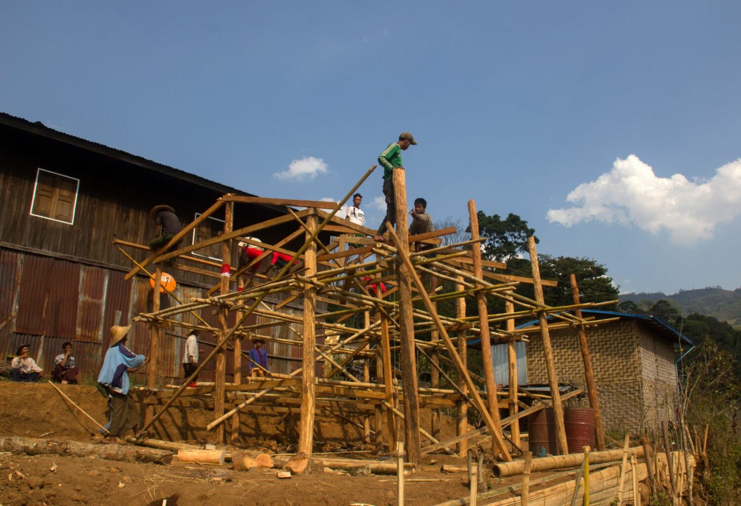 Managing fragile resources in Myanmar - International Alert
